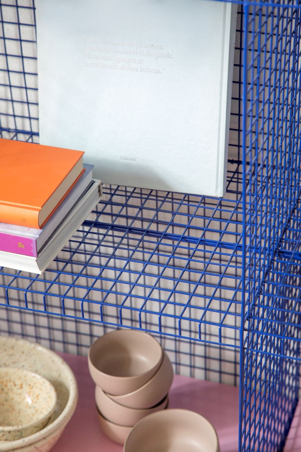 Kalager Design - GRID SHOWCASE – Dansk Design reol