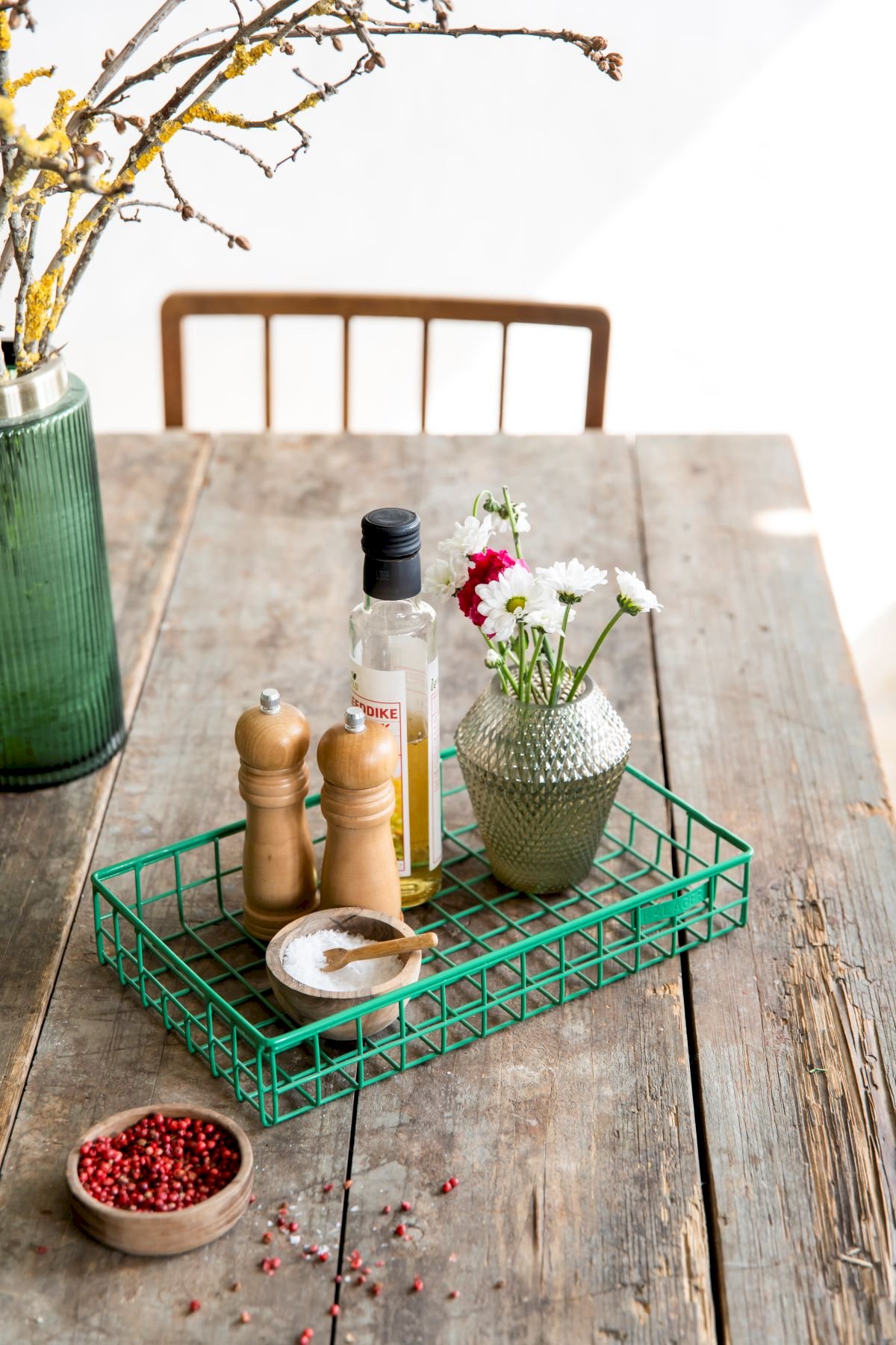 WIRE TRAY – Elegant og alsidig trådbakke fra Kalager Design