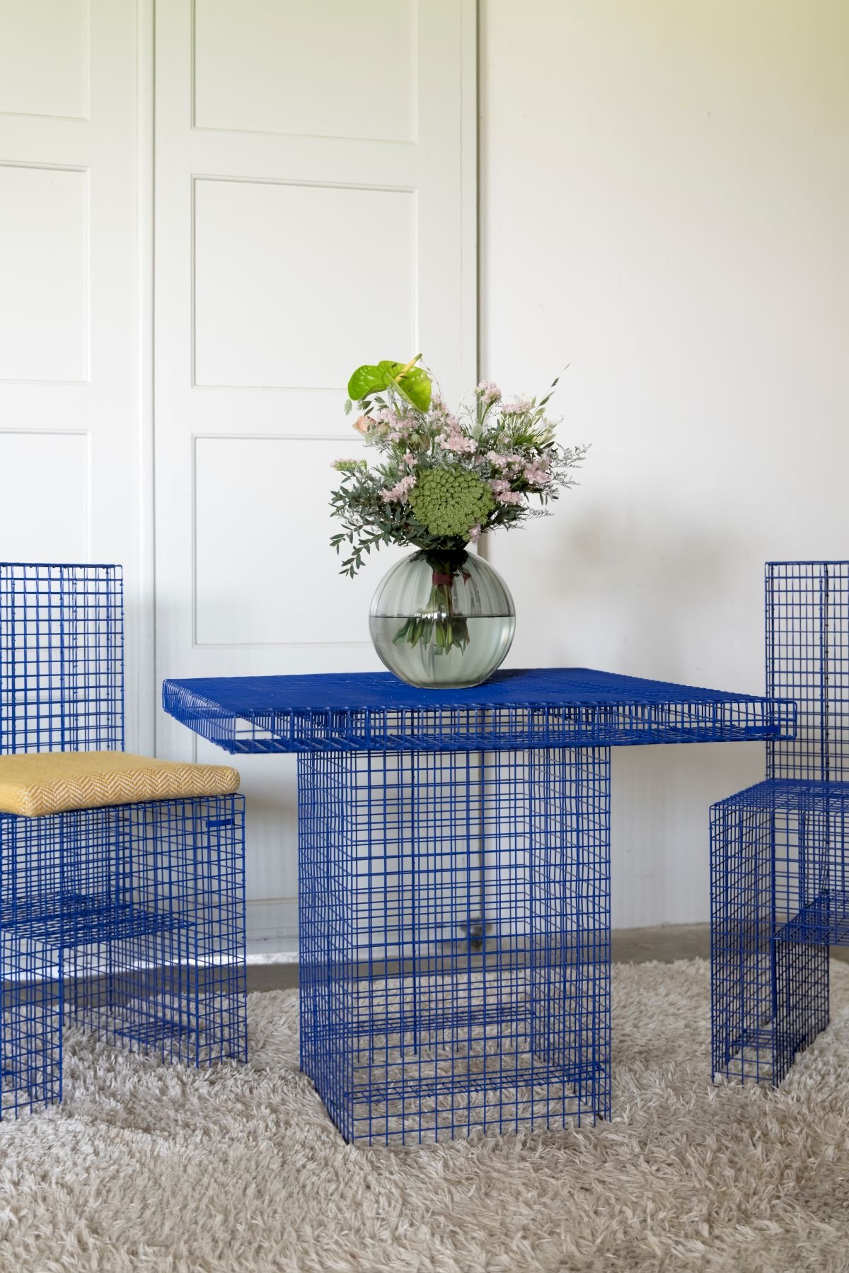 WIRE TABLE - Elegant & Alsidigt Designbord fra Kalager Design