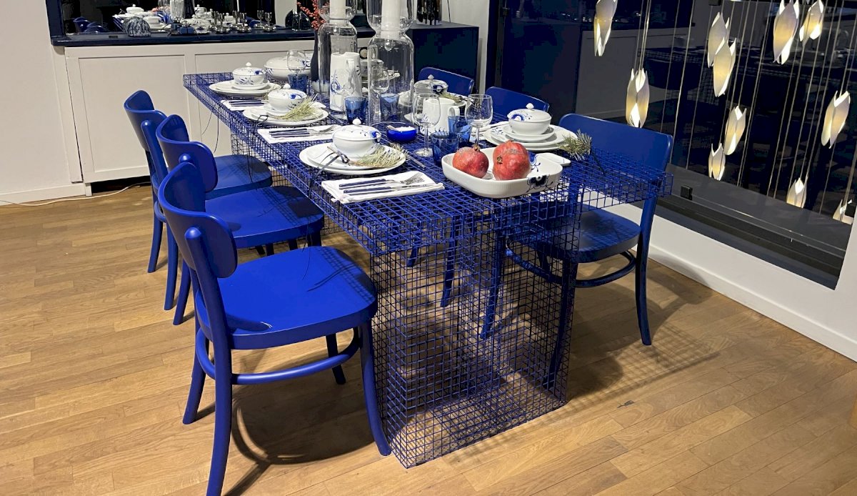 DINING TABLE – Elegant spisebord fra Kalager Design